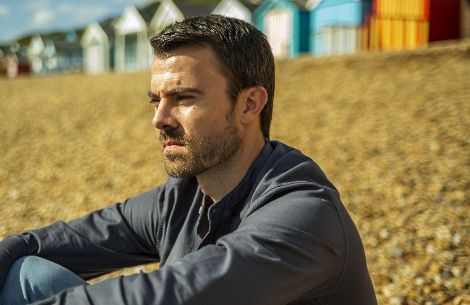 To England, with Love (2024) | ČSFD.cz