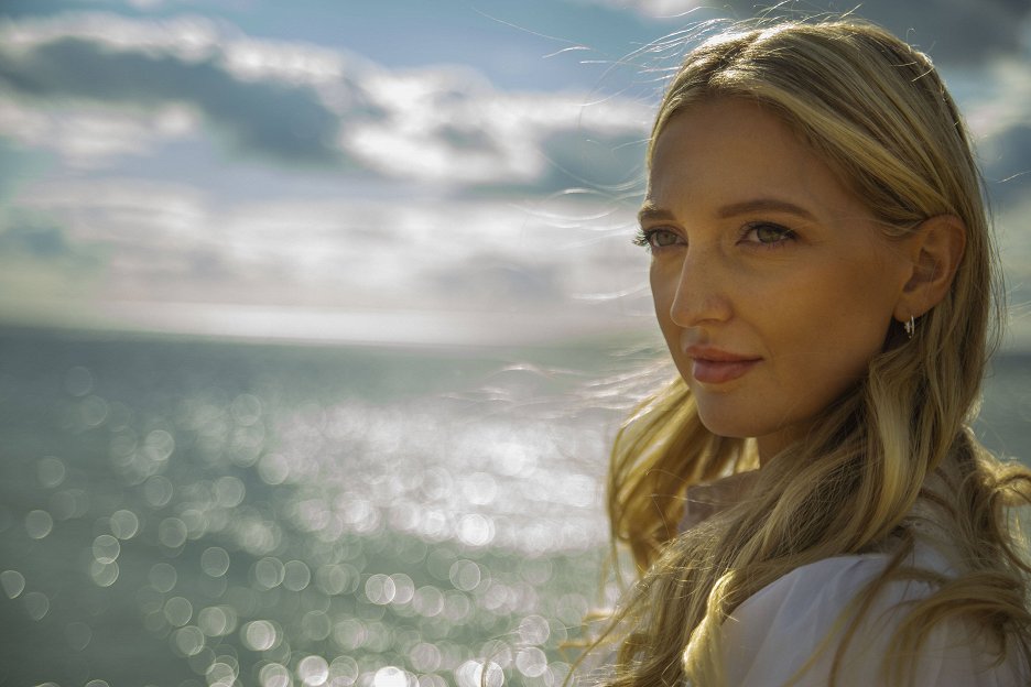 To England, with Love (2024) | ČSFD.cz