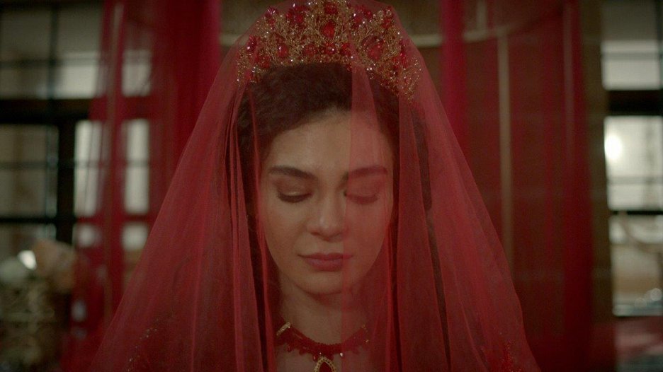 Hercai - Episode 1 (S01E01) (2019) | ČSFD.cz