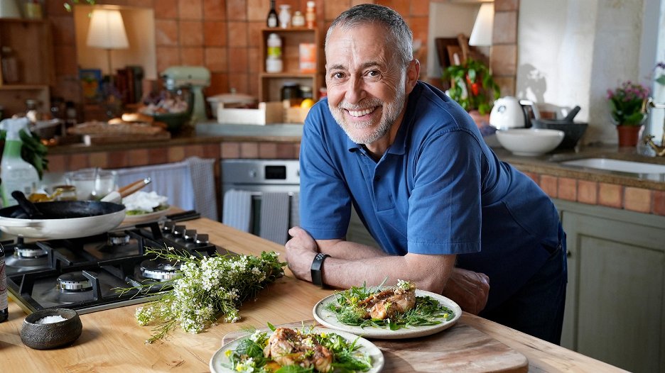 Michel Roux's French Country Cooking (2021) | ČSFD.cz