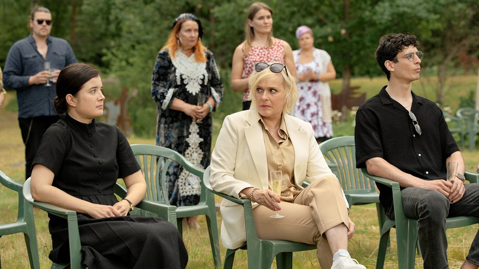 Perhoset (2024) | ČSFD.cz