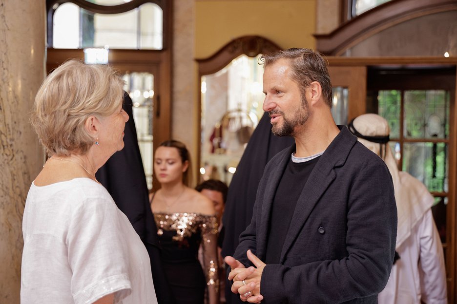 Der Geier - Die Tote mit dem falschen Leben (E01) (2024) | Tvůrci | ČSFD.cz
