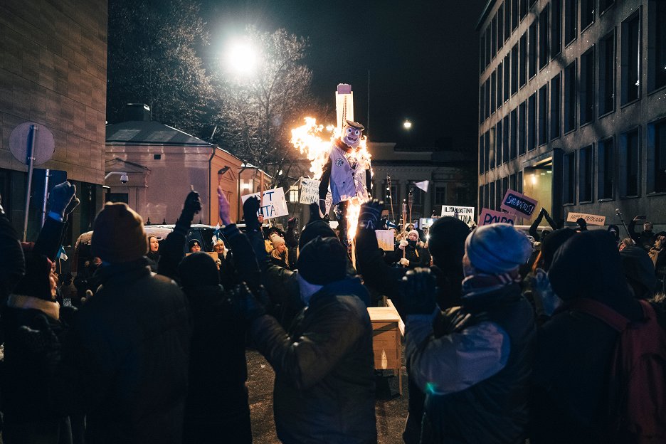 Roba - Mellakka (S06E01) (2024) | ČSFD.cz