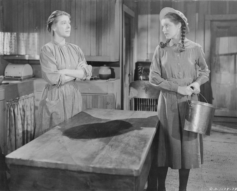 Ruth Nelson | ČSFD.cz