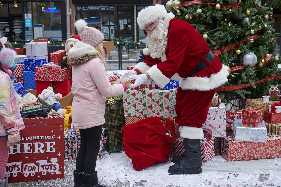 Christmas CEO (2021) | ČSFD.cz