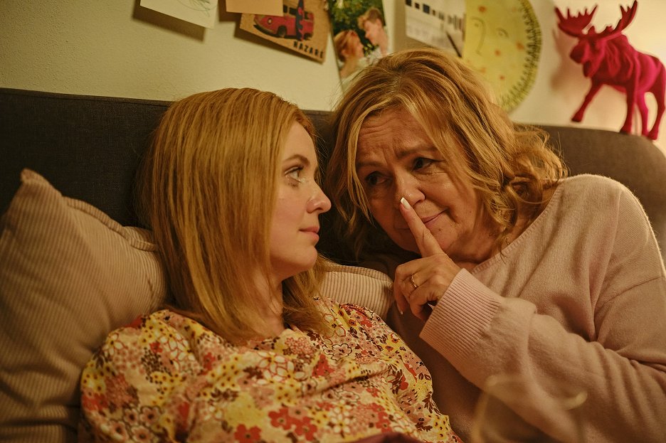 Holka od vedle (2025) | ČSFD.cz