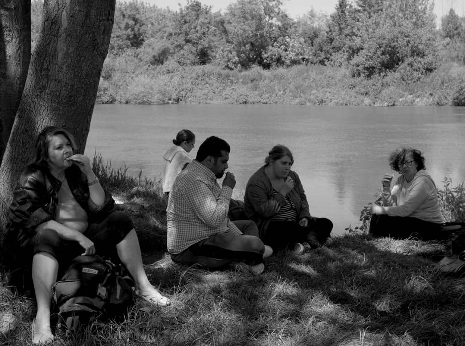 D'un pays lointain (2024) | Gallery - Posters | ČSFD.cz