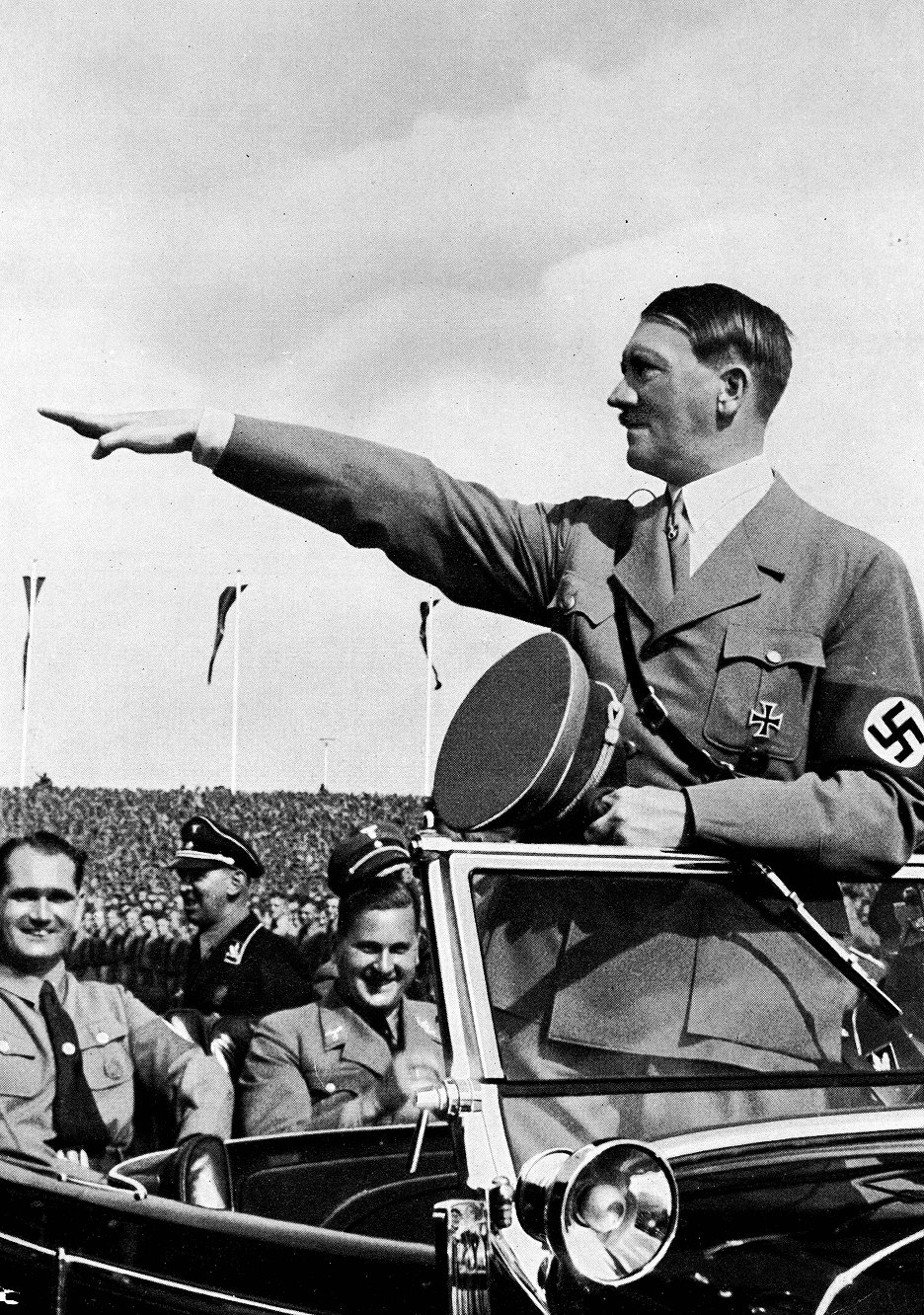 Adolf Hitler: Decoding a Dictator (2024) | ČSFD.sk