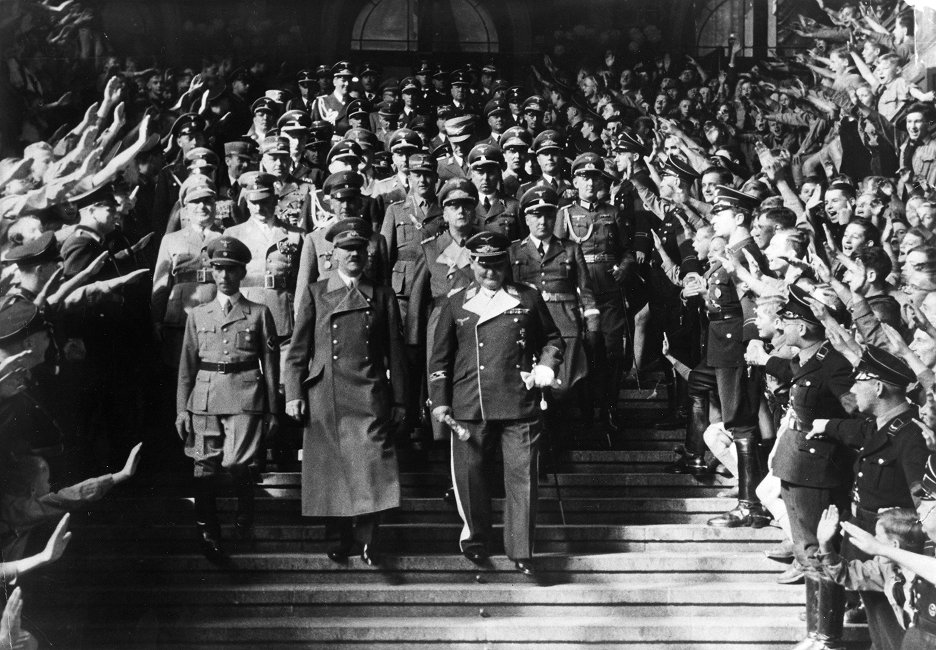 Adolf Hitler: Decoding a Dictator - Hitler's Entourage (E03) (2024 ...