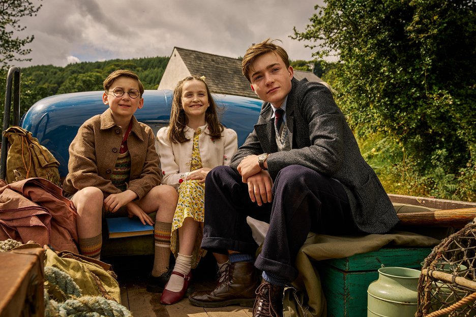 The Famous Five - The Curse Of Kirrin Island (E01) (2023) | ČSFD.cz