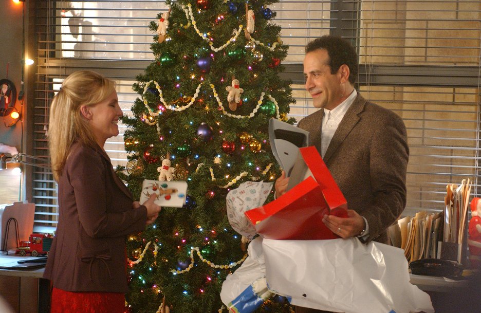 Můj přítel Monk - Pan Monk a tajný Santa (S04E09) (2005) | ČSFD.cz