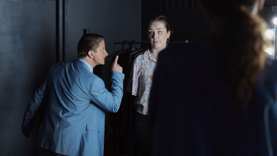 Kurjen kirous - Junne (E06) (2025) | ČSFD.cz