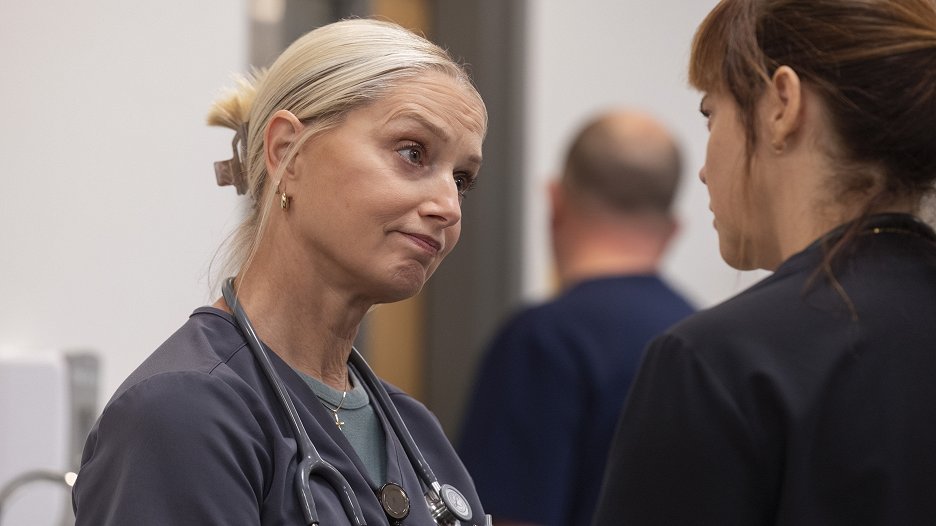 Urgent - 15:00 (S01E09) (2025) | ČSFD.cz