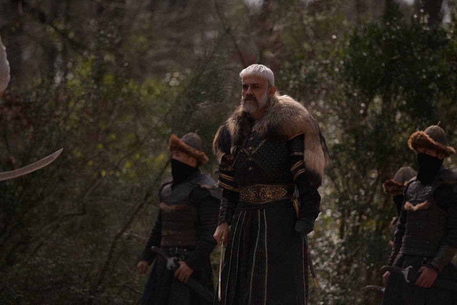 Saladin: The Conquerer of Jerusalem - Yer Altında Savaş (S02E22) (2025 ...