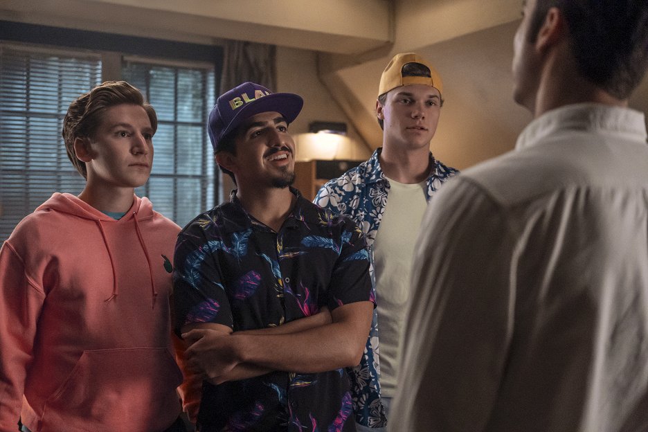 Splynout s davem - Who's That Girl (E02) (2025) | ČSFD.cz