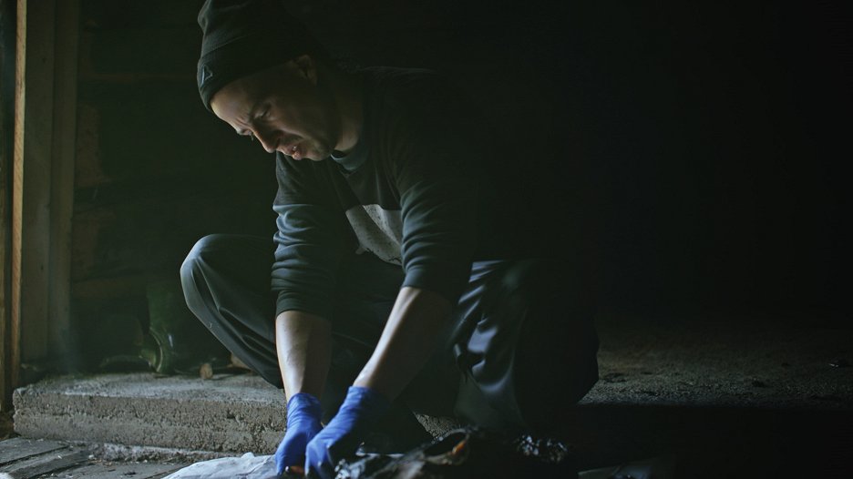 Meeri Koutaniemi, irti kuvasta - Toni R. Toivonen: Miten kuolema ...