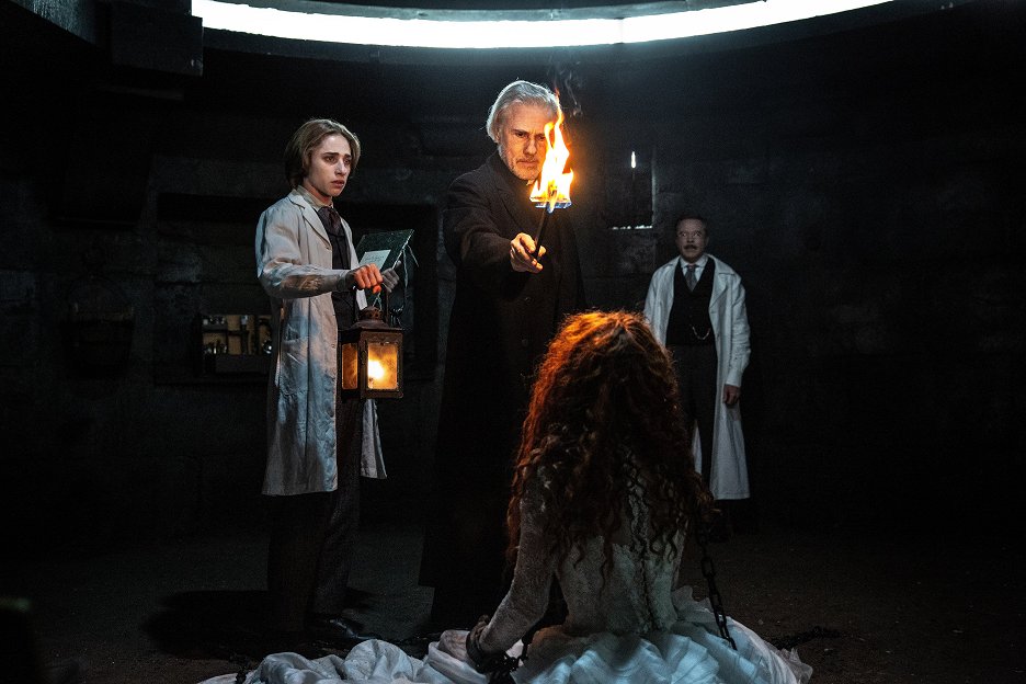 Dracula: Příběh lásky (2025) | Recenze - Uživatelské | ČSFD.cz