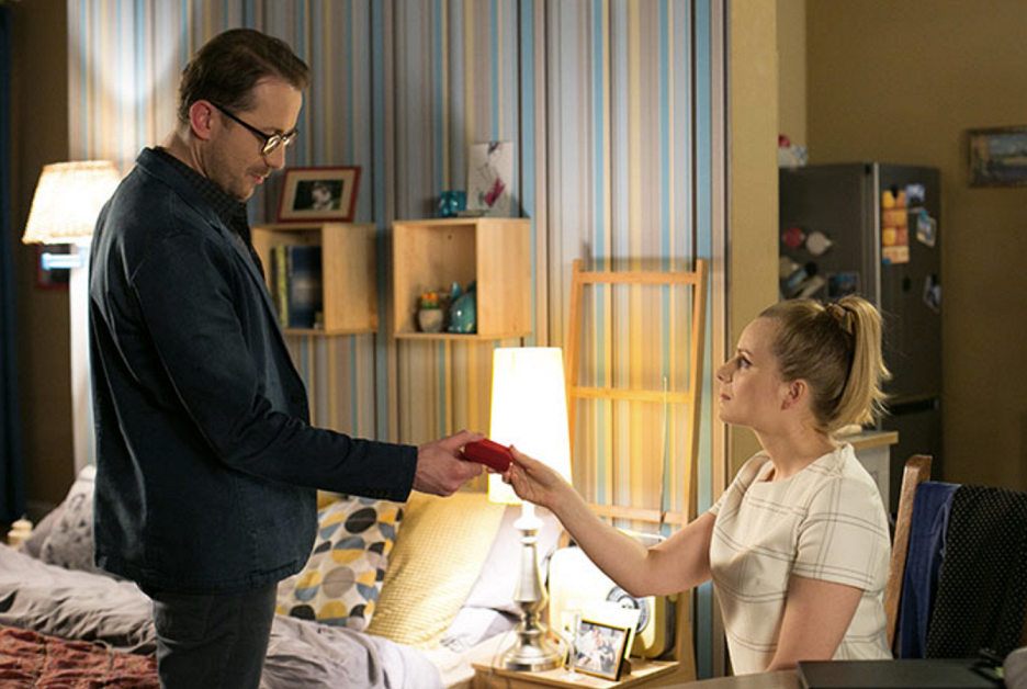 Singielka - Episode 1 (S02E01) (2016) | ČSFD.cz