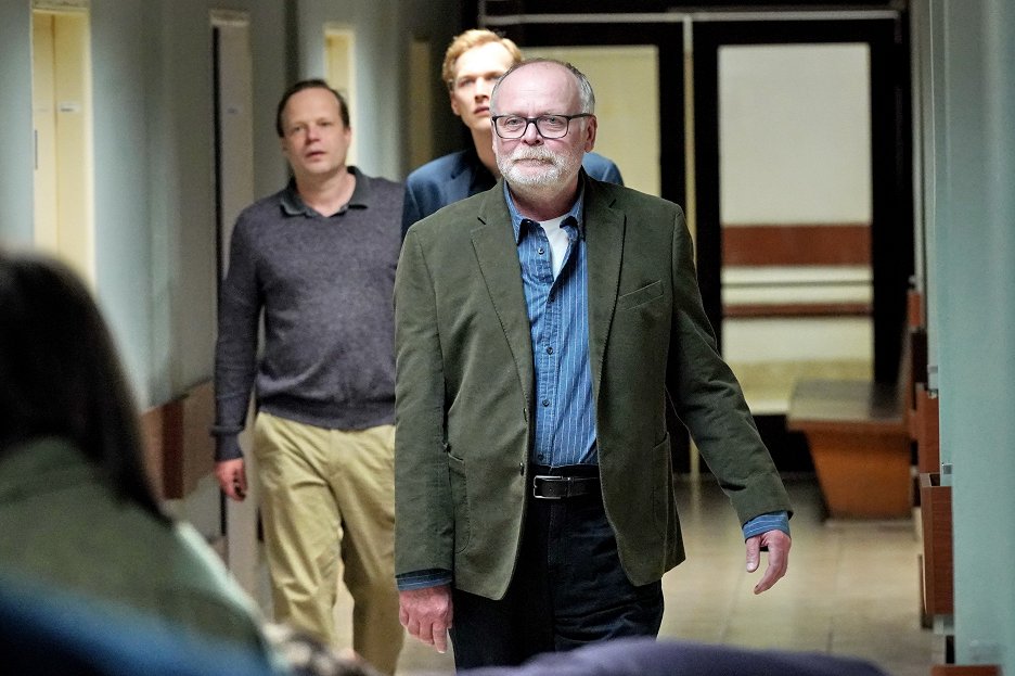 Mladá krev - Rána jistoty (E01) (2025) | ČSFD.cz