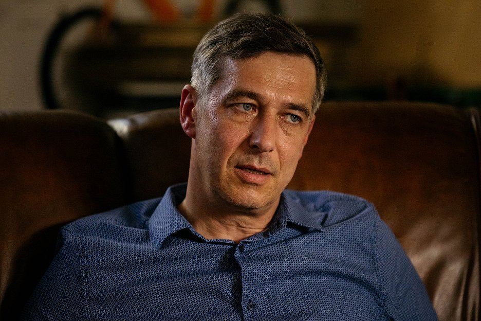 Bratři a sestry - Epizoda 16 (E16) (2025) | Creators | ČSFD.cz