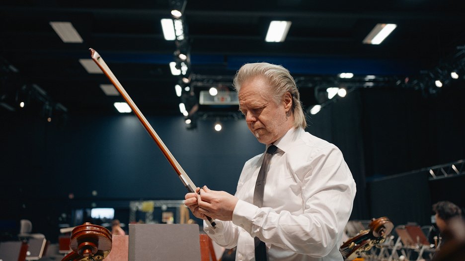 99 valittua - Hyvin rasvattu kone (E04) (2025) | Galerie - Z epizody ...