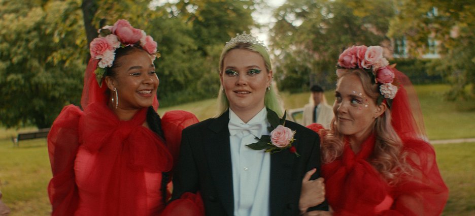 Like Mother, Like Daughter - Rakkauslaulu (S02E10) (2023) | ČSFD.sk