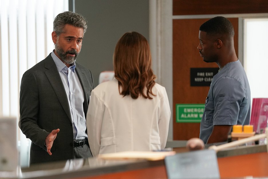 Doktorka - Her Heart (S02E01) (2025) | Tvůrci | ČSFD.cz