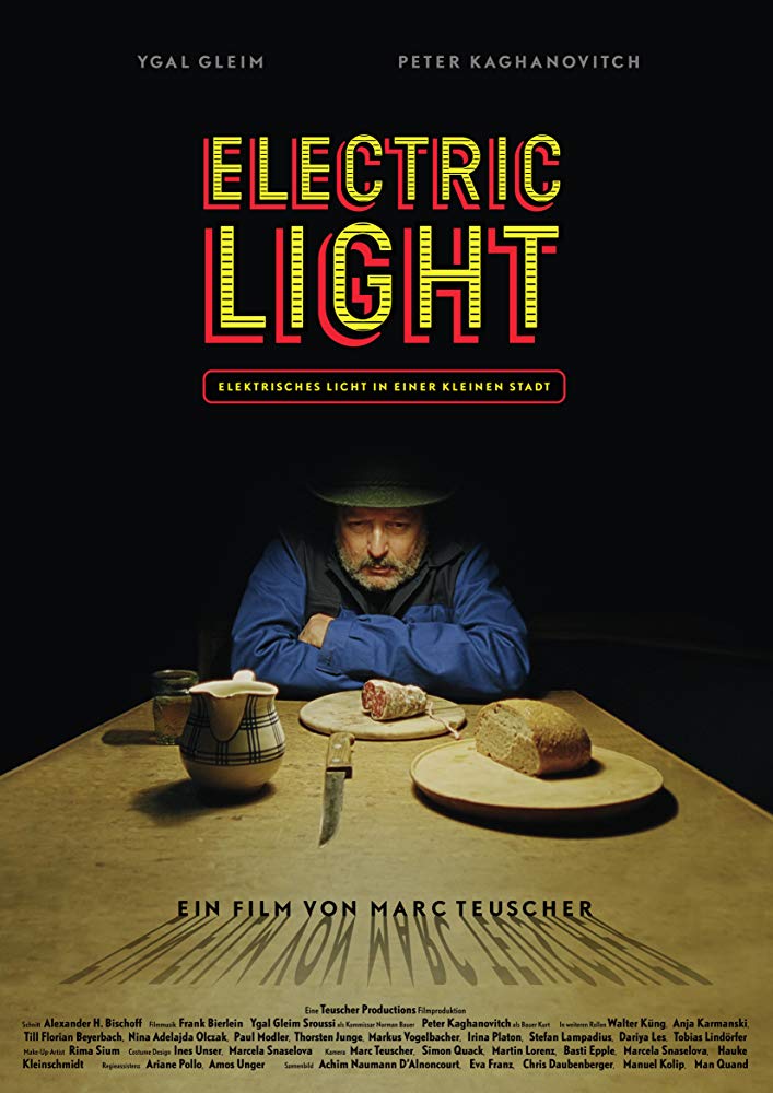 Electric Light - elektrisches Licht in einer kleinen Stadt (2019) | ČSFD.cz